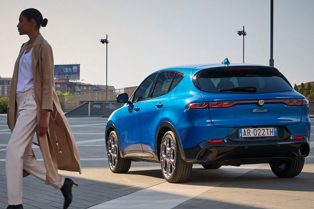 Alfa Romeo Tonale Hybrid Ti review | RACQ