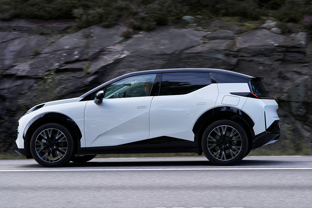 Zeekr X EV SUV - Automotive